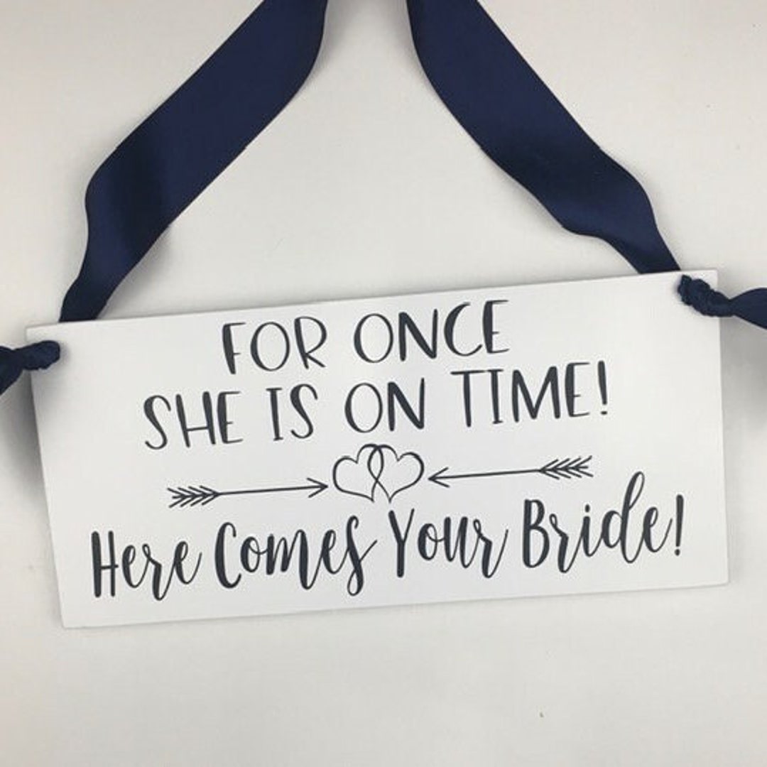 Here Comes Your Bride Sign: Rustic White Wedding Decor (12" X 5.5") - Etsy