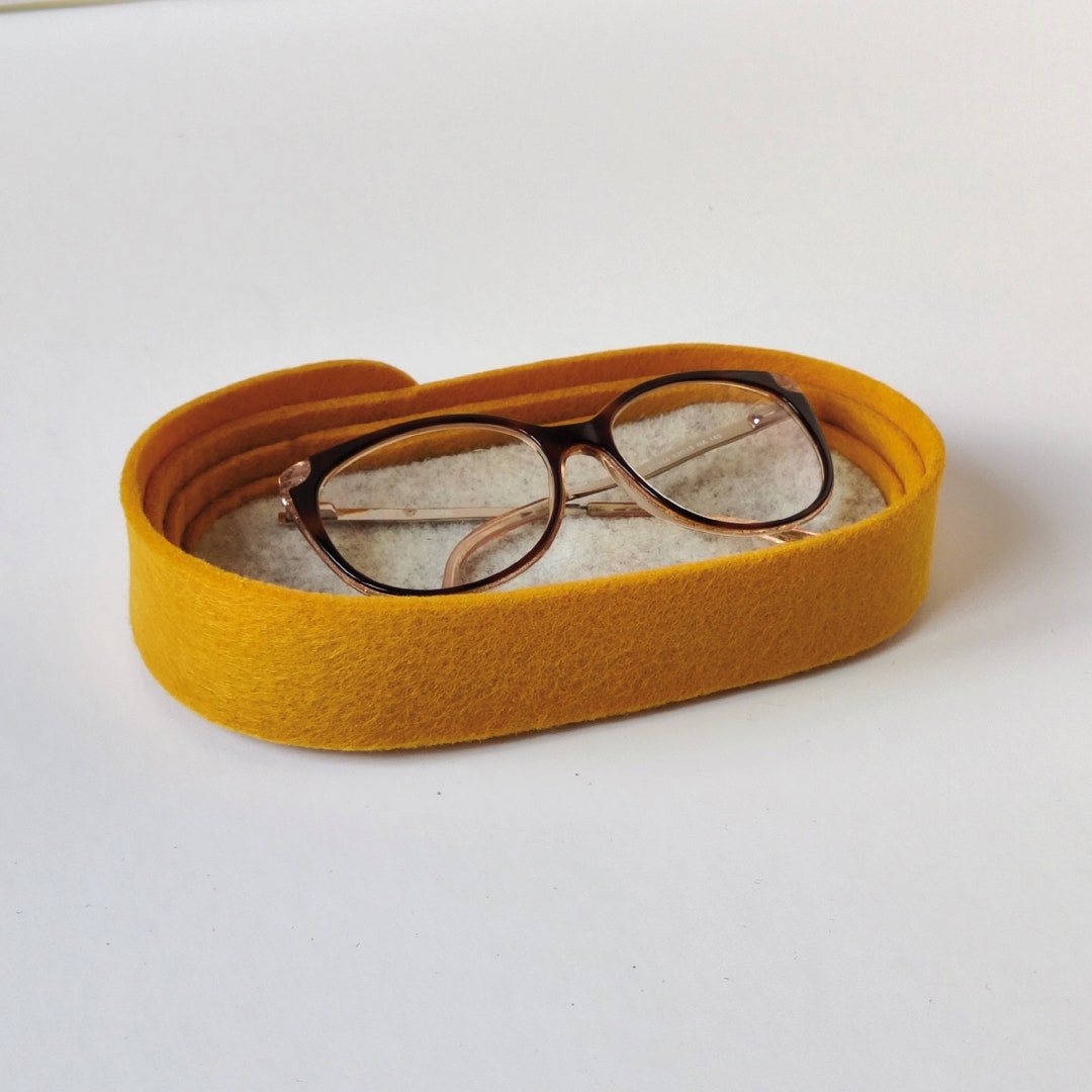 Horizontal Eyeglass Tray, Modern Organizer With Soft Oval Felt Tray ...