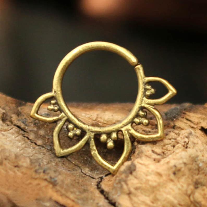 Fleur de lotus - Septum mandala - Piercing nez - Septum or - Piercing ...