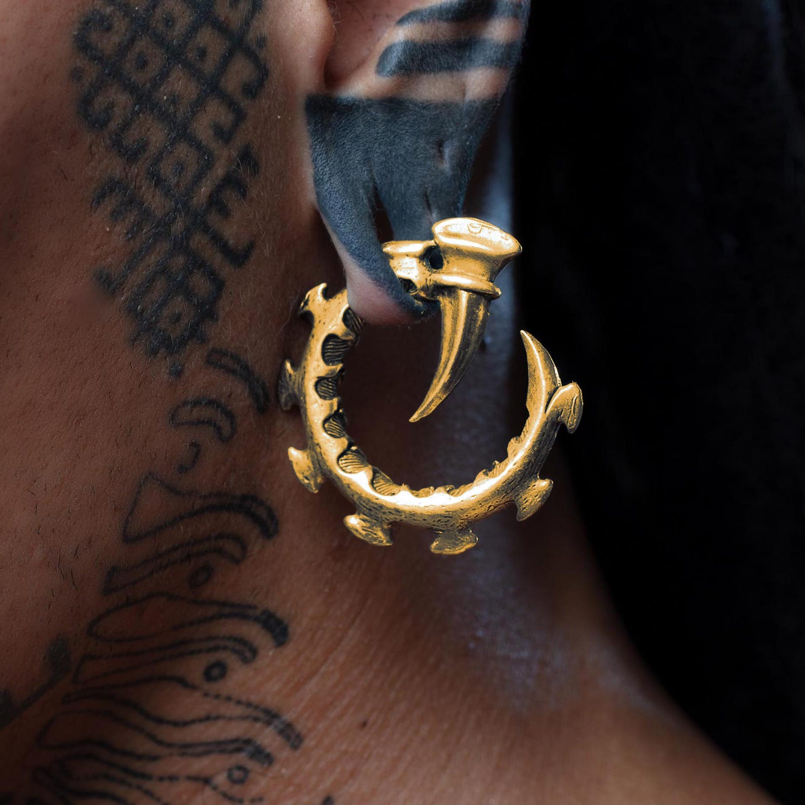 Hr Giger Ear Hangers - Alien Xenomorph Ear Weights - Stretched Ears ...