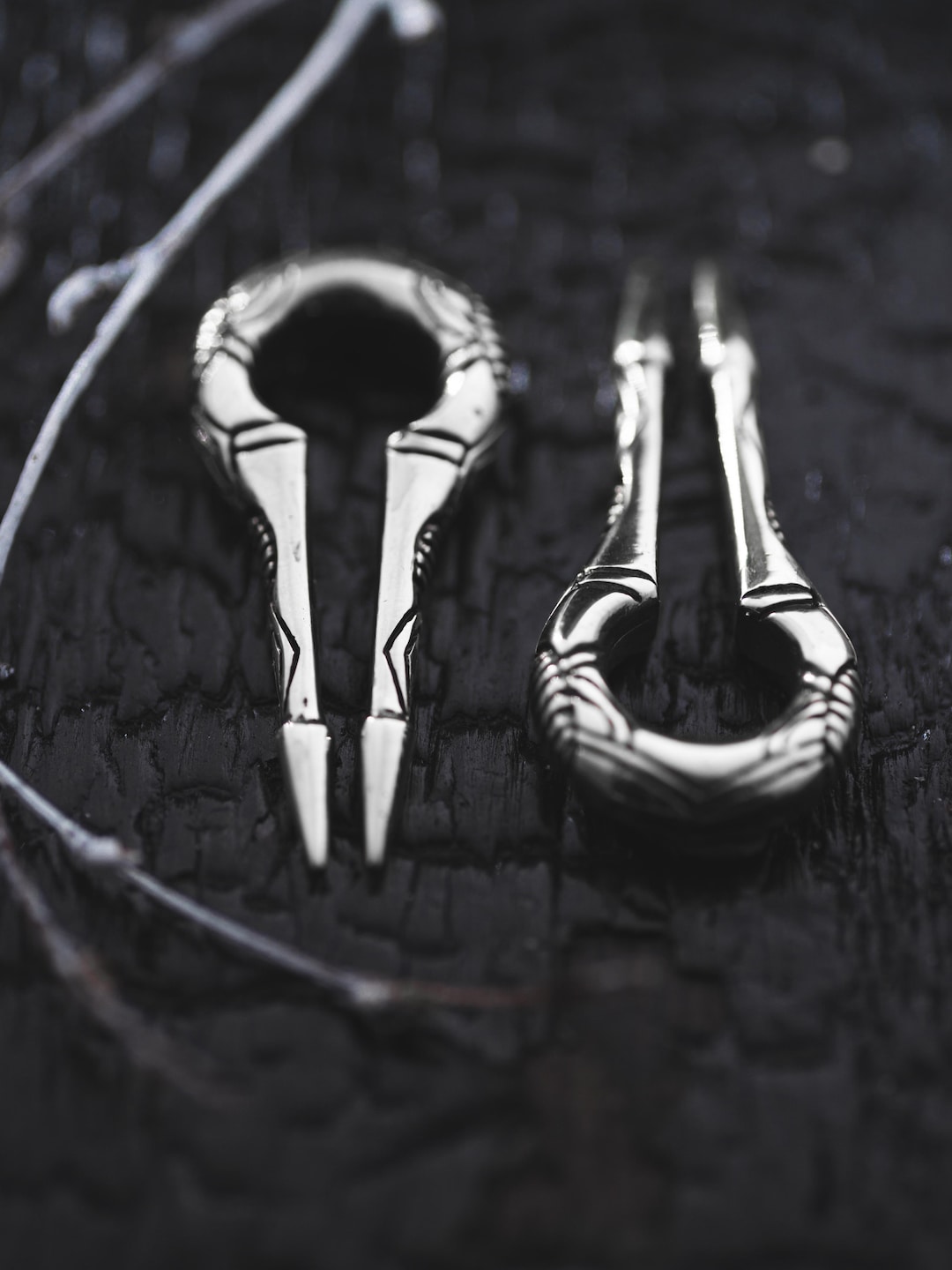 Alien Xenomorph - Silver Brass Ear Weights - Ear Hangers - Hr Giger ...
