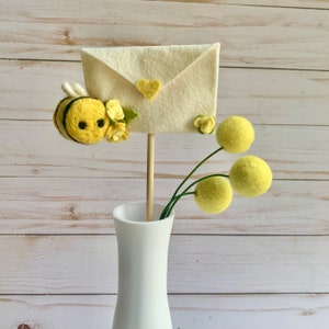 Bumblebee Bouquet || Bouquet Envelope Pick || Bee Decor || Bee Bouquet ...