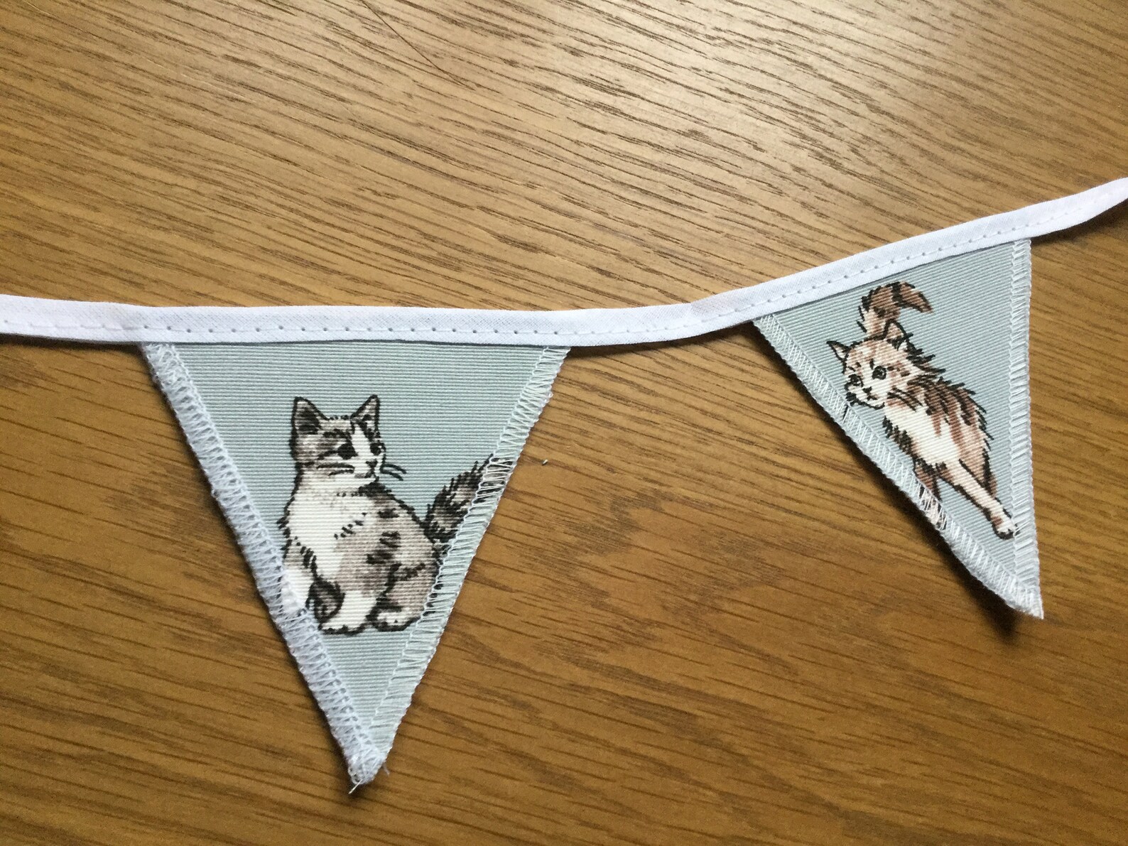 Mini Handmade Bunting Shabby Cats/Laura Ashley Austen White | Etsy