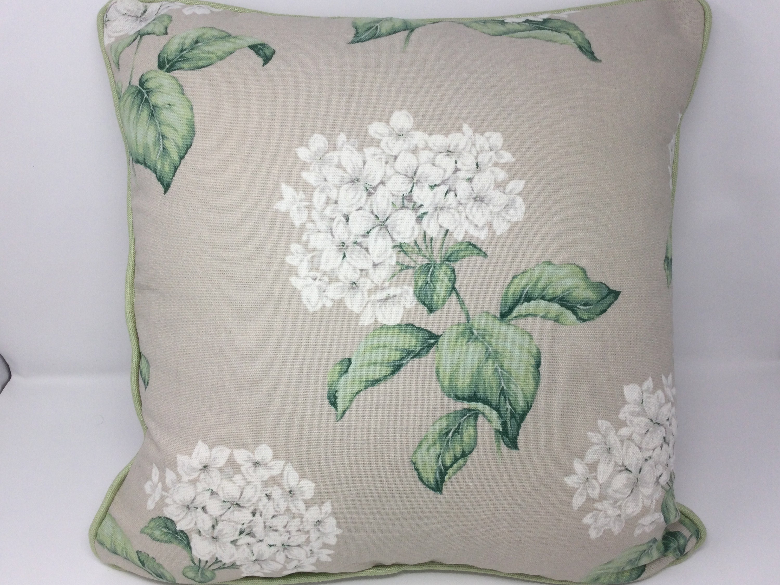 18" Laura Ashley Heligan Linen Hydrangea Cushion Cover Piped Hedgerow ...