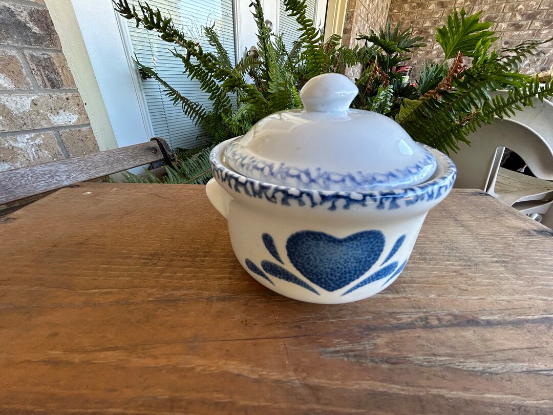 Vintage Blue Stencil Sponge Heart Lidded Casserole Dish Bowl Container ...