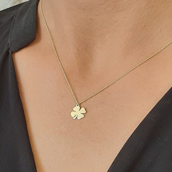 Clover Necklace - Etsy