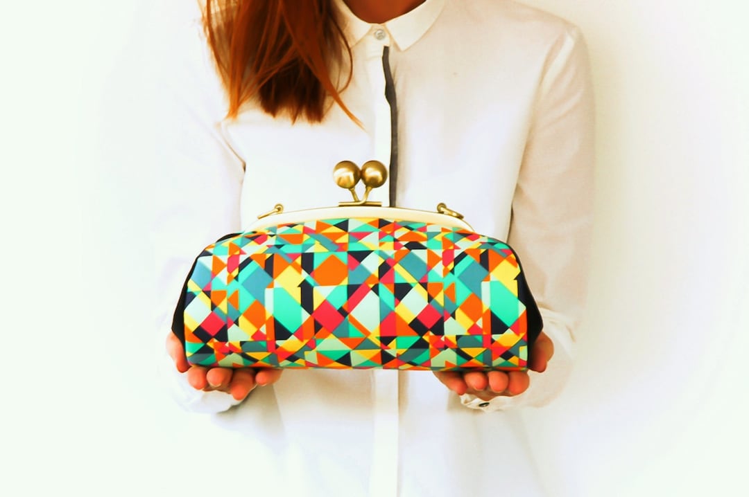 Geometric Clutch Bag: Colorful Triangles, Kiss Lock Metal Frame Purse ...