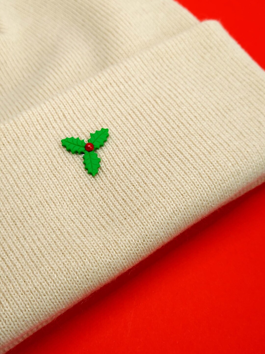 Christmas Holly Pin - Etsy