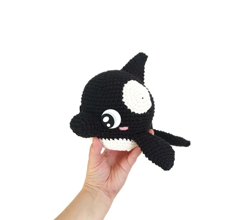 AMIGURUMI CROCHET PATTERN • Panda the Orca • Amigurumi Fish • Killer ...