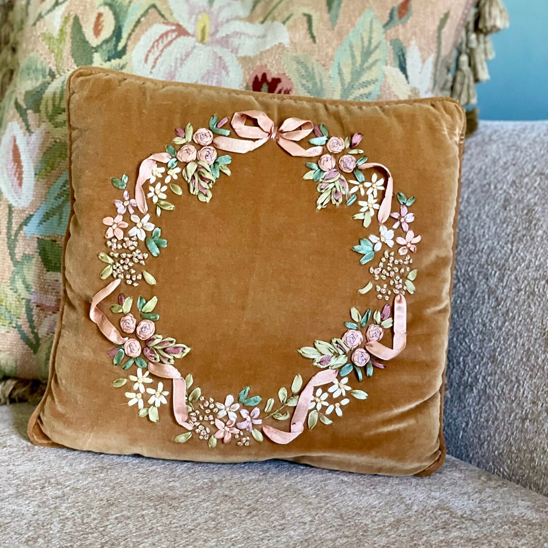 Vintage Floral Embroidered Velvet Pillow Ribbon Embroidered - Etsy