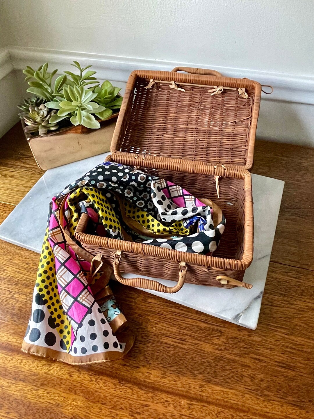 Vintage Small Two Tone Wicker Basket Vintage Wicker Suitcase Hand Bag ...