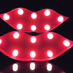 Big Metal Red Lip Light 12" Wide Lipsense Decor Valentines Gift Makeup ...