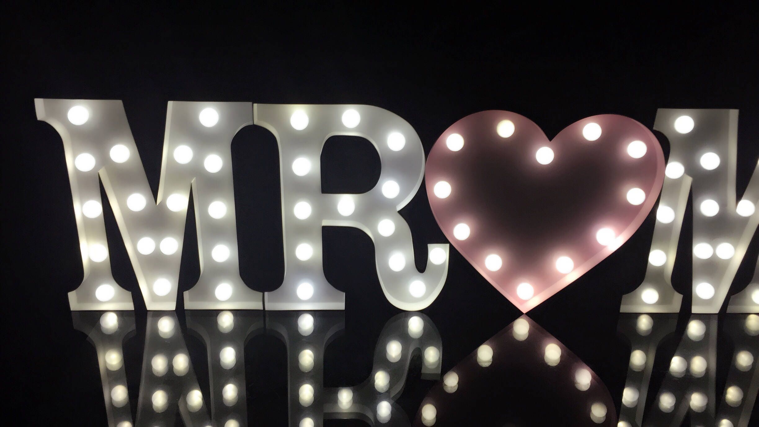 Metal Hand Made 9“white Light up MR MRS + Red/pink Heart Light Wedding ...