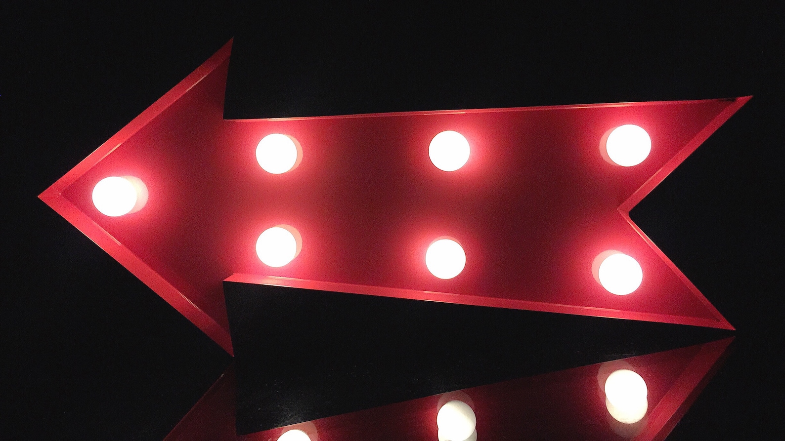 12" Metal Red Arrow Light Arrow Sign Marquee Signs Battery Powered Home ...