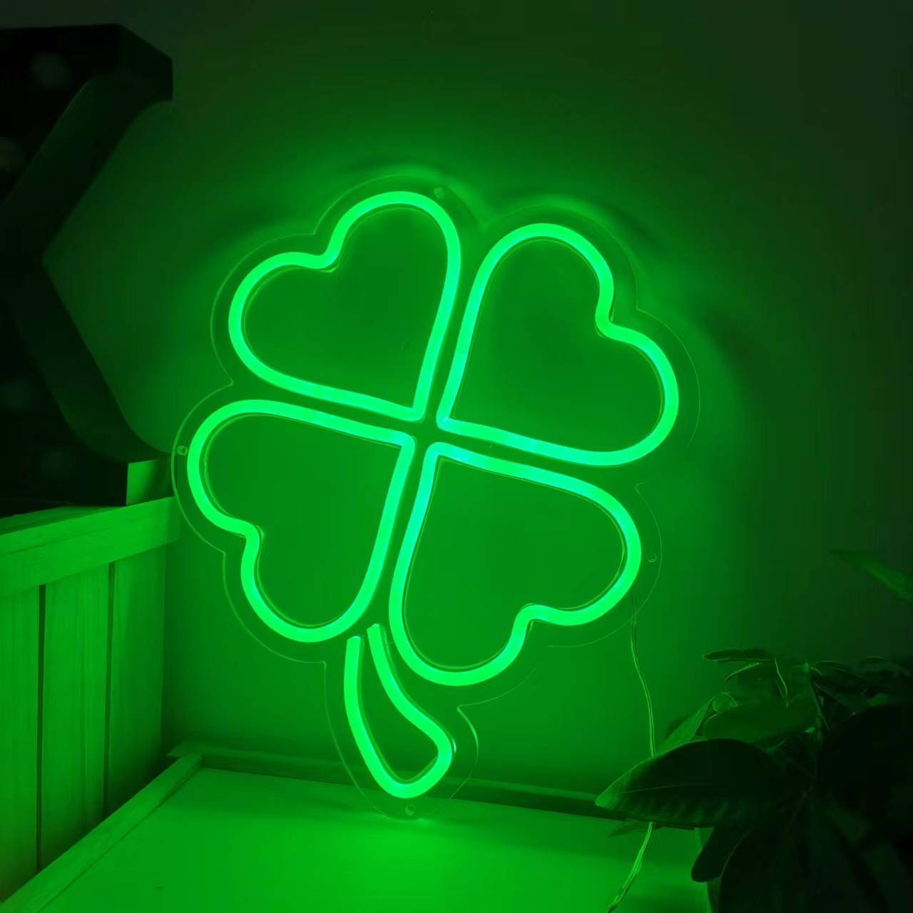Lucky Four-leaf Clover Neon Sign With Acrylic Plate Light up 4 Leaf ...