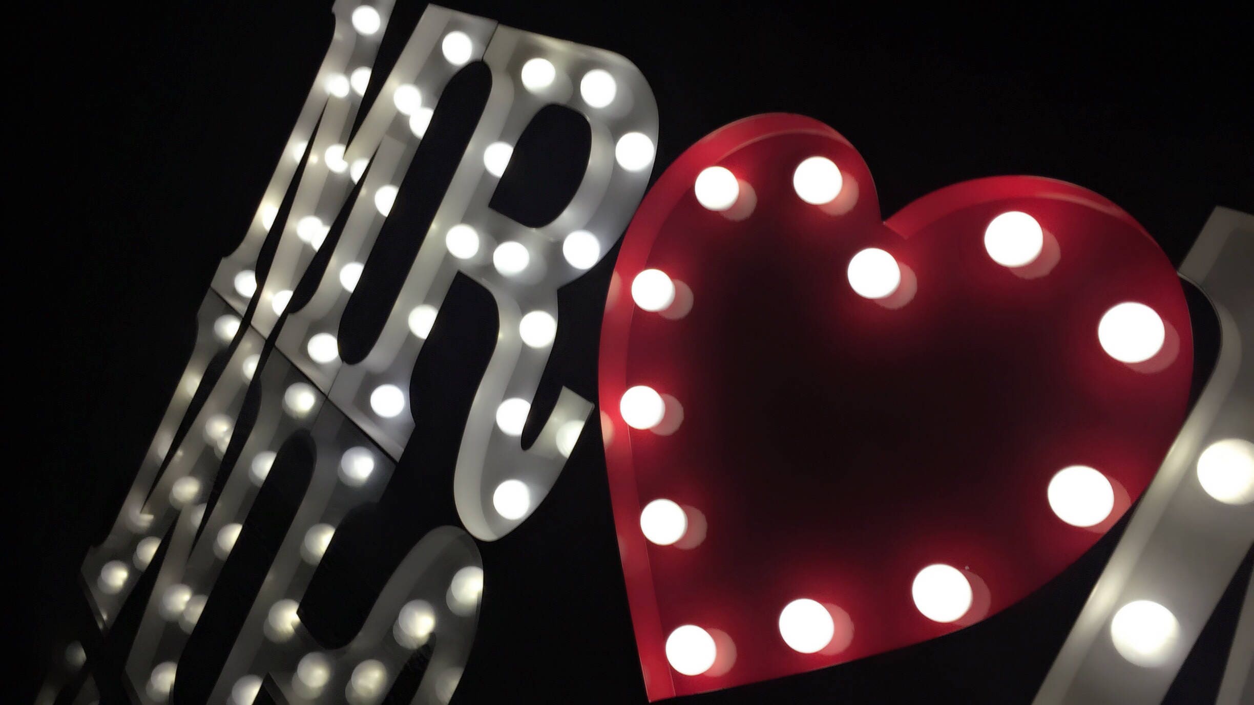 Metal Hand Made 9“white Light up MR MRS + Red/pink Heart Light Wedding ...
