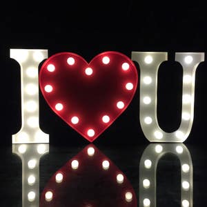 9" Metal Red Heart LED Metal Light up Love Sign Night Light Battery ...