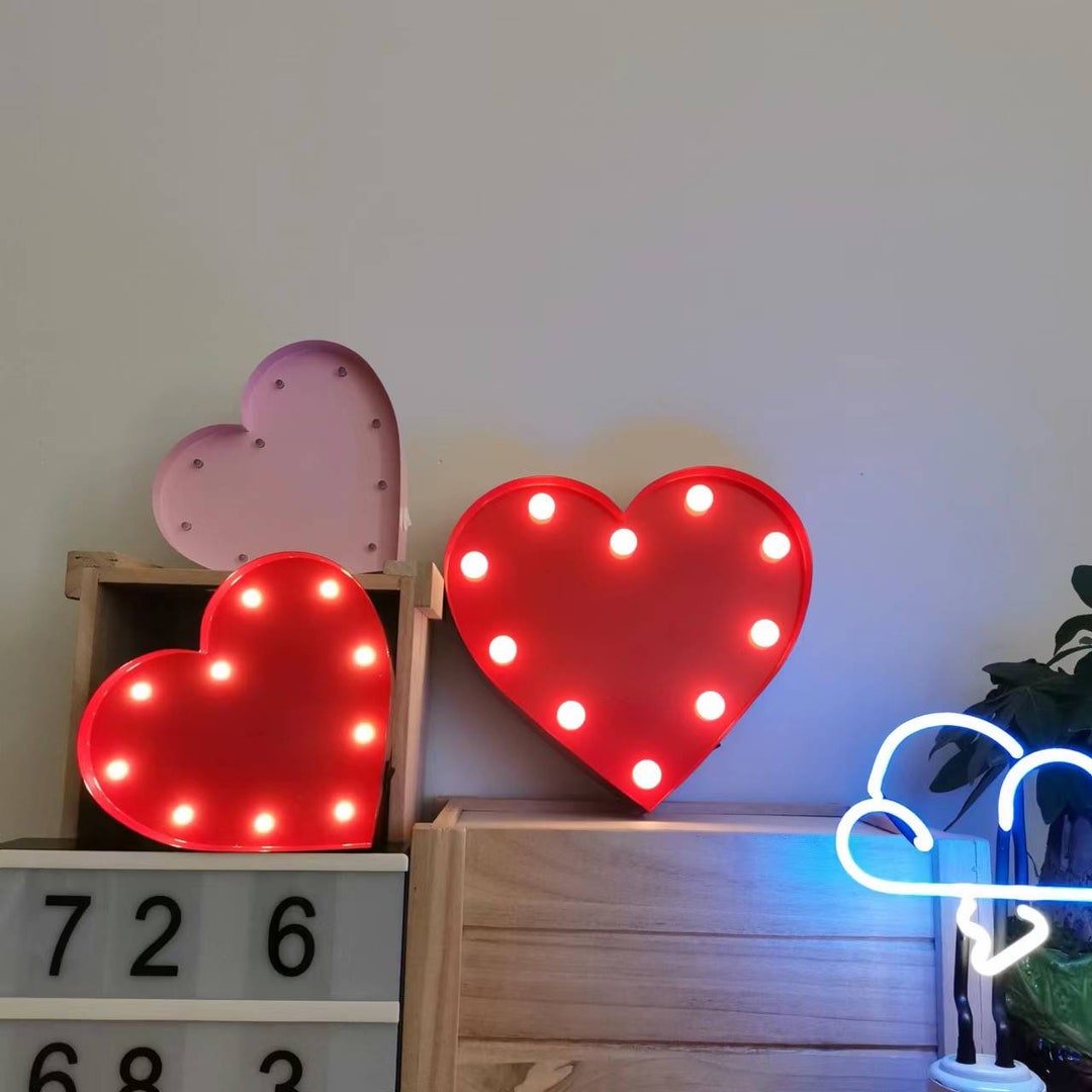 9" Metal Red Heart LED Metal Light up Love Sign Night Light Battery ...