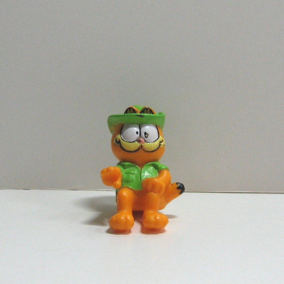 Vintage 1981 Garfield Figurine Sitting United Feature Syndicate - Etsy