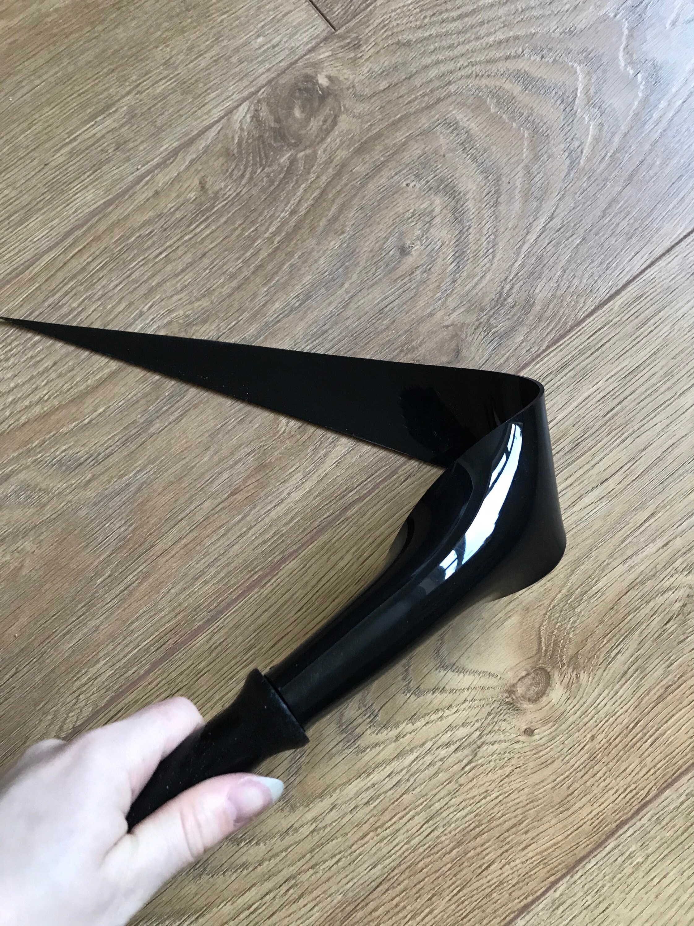 Plastic Vegan Dragon Tail Whip UK. BDSM, Kink, Sadistic Fetish Gear ...