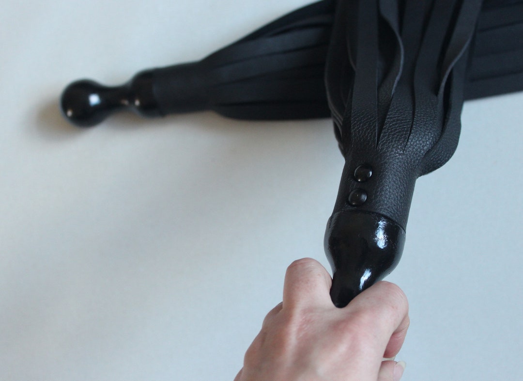 Pair of Black Poi Floggers Whip in a Range of Types of Leather and ...