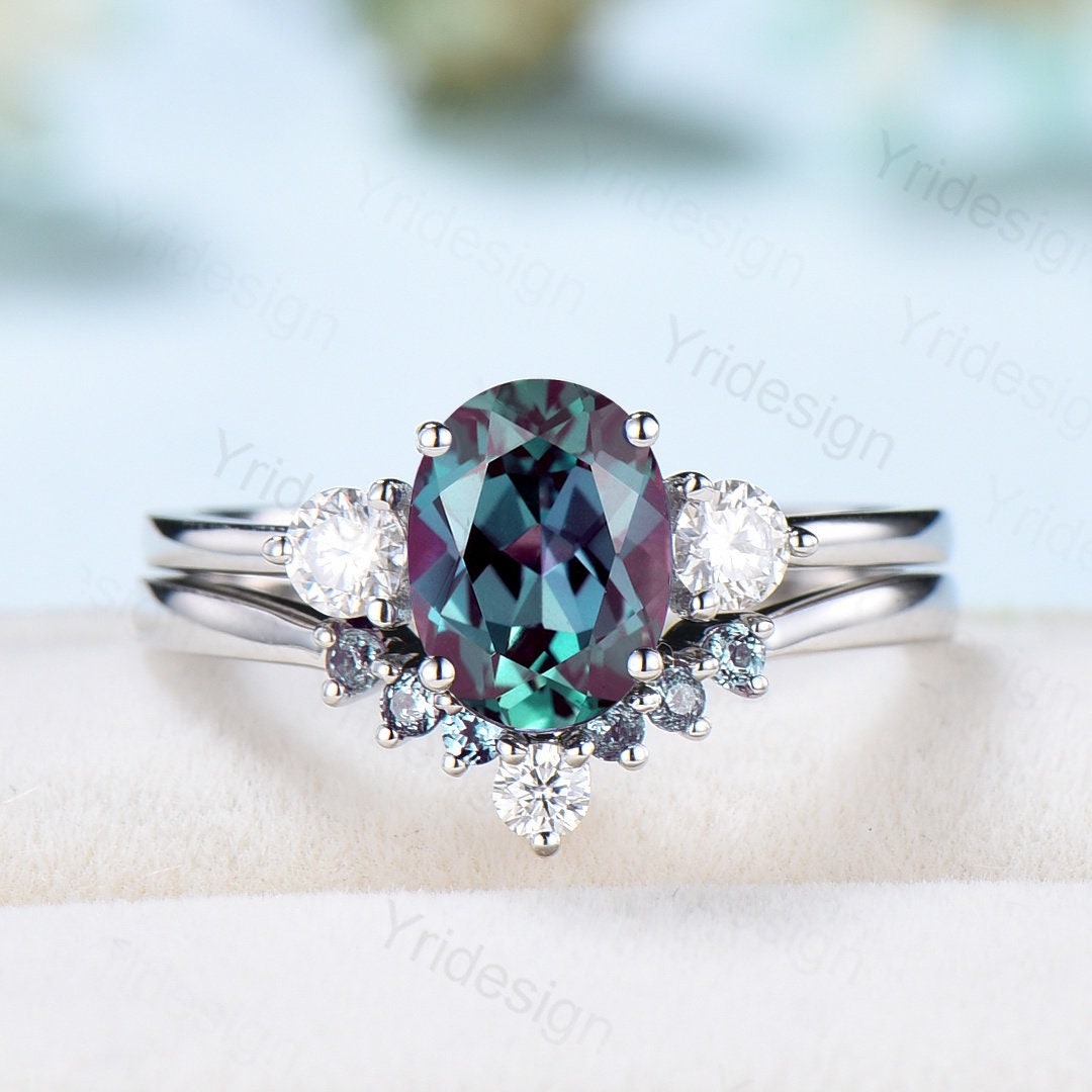 Retro Oval Alexandrite Engagement Ring Vintage Alexandrite Wedding Ring ...