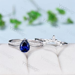 Vintage Sapphire Wedding Set Pear Shaped Sapphire Engagement Ring Crown ...