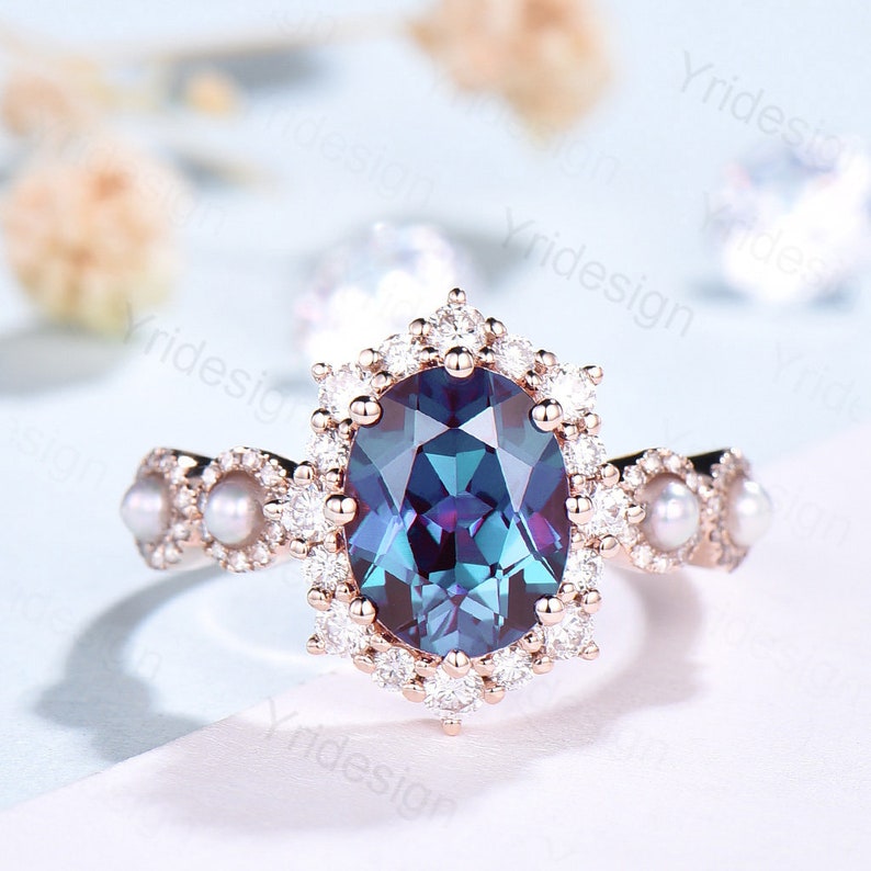 Vintage Alexandrite Engagement Ring-Unique Alexandrite Pearl | Etsy