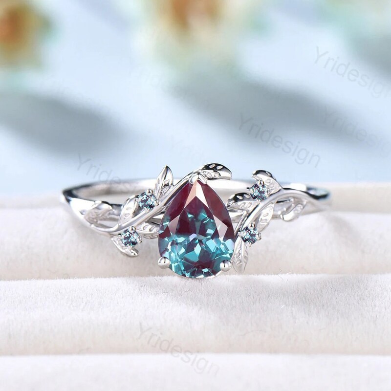 Leaf Engagement Ring - Etsy