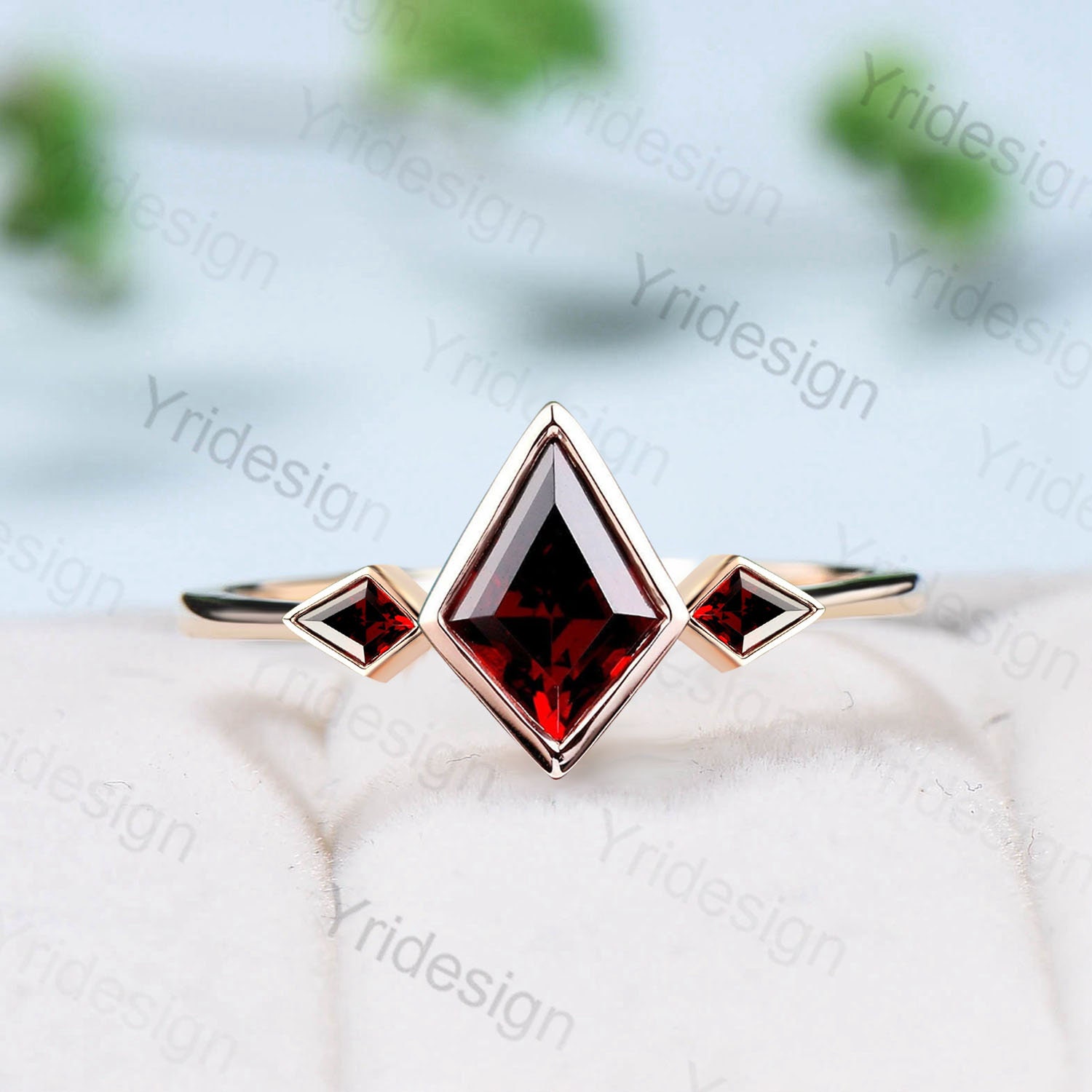 Vintage Kite Cut Natural Red Garnet Engagement Ring Minimalist - Etsy
