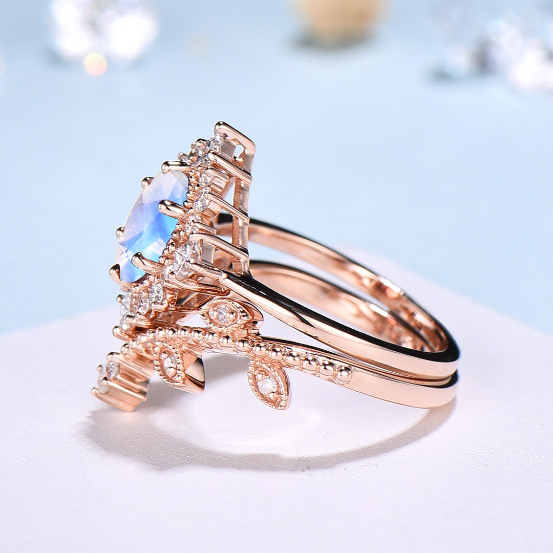 Vintage Rainbow Blue Moonstone Ring Unique Gold Natural | Etsy