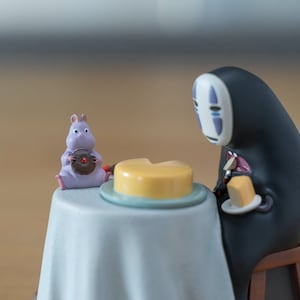 Original Ghibli No Face Figure/accessory Case/holder - Etsy