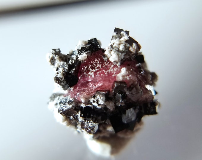 Rare Raspberry Red Beryl, Bixbite, Bixbyite, Mine Direct, Crystal ...