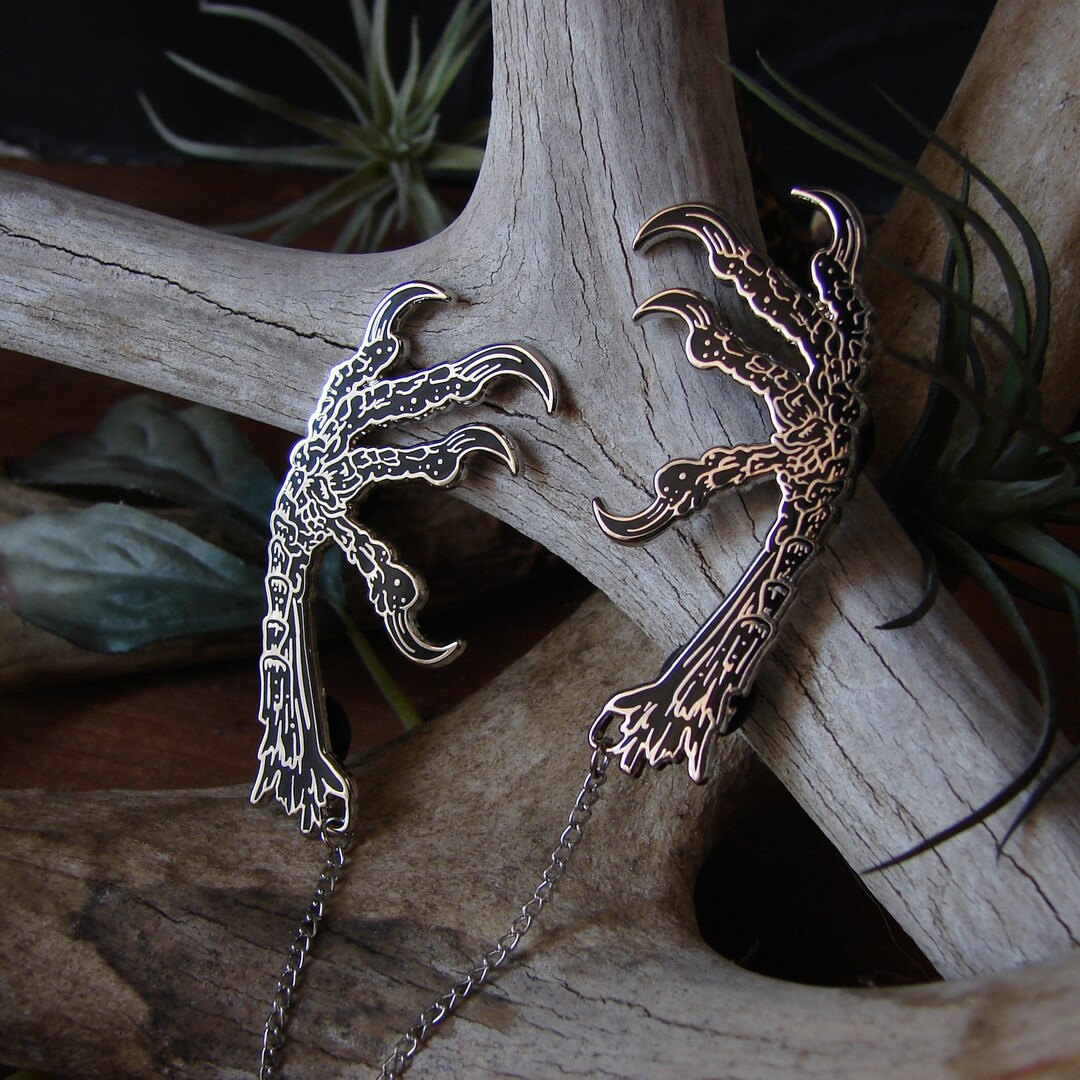 Raven Feet Chain Enamel Pin Bird Feet Crow Chained Pins Collar Cloak ...