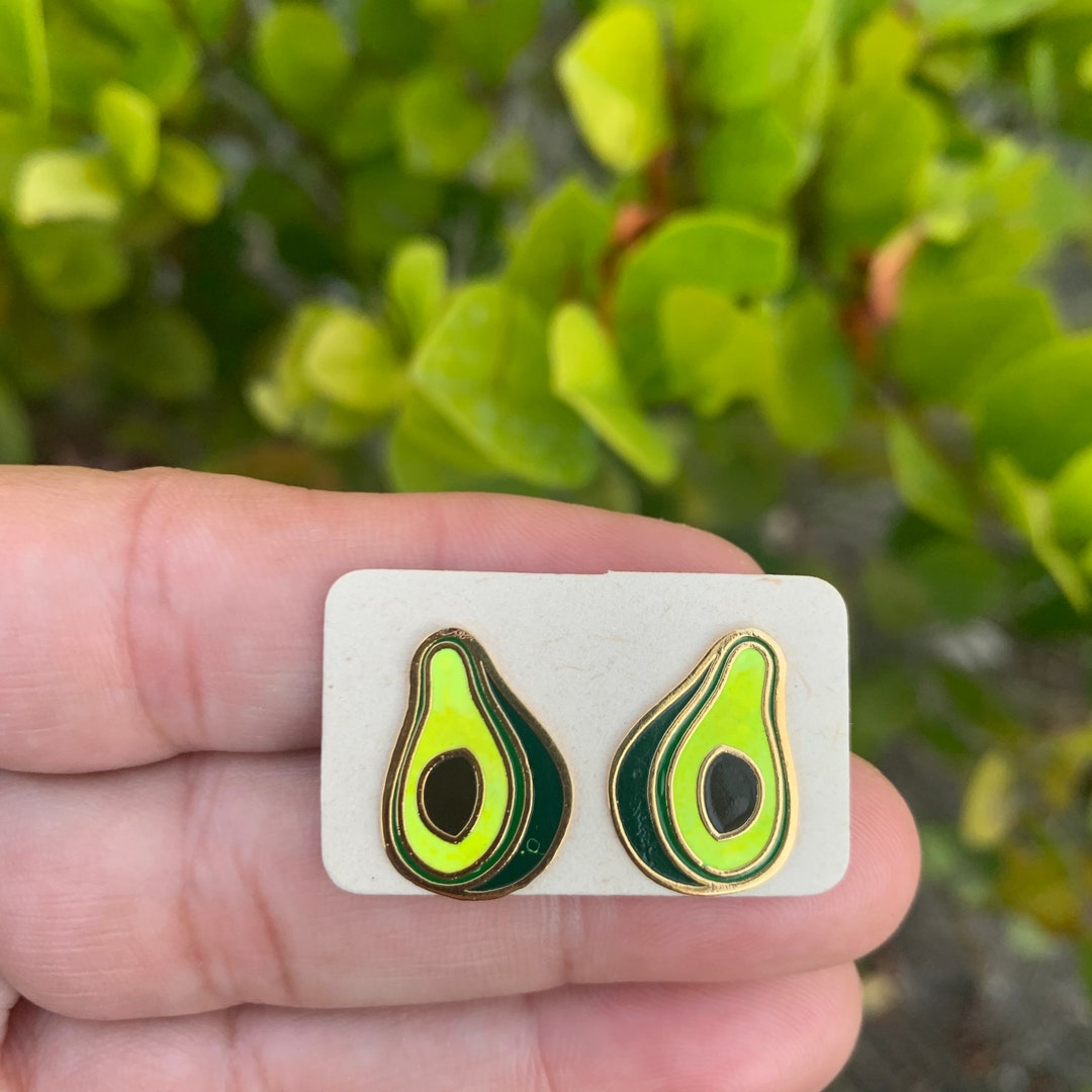 Aretes de aguacate • Aretes rellenos de oro • Aretes hipoalergénicos ...