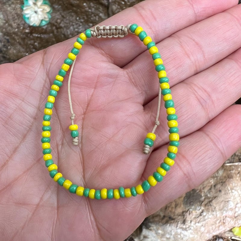Mano de orula pulsera - Etsy México