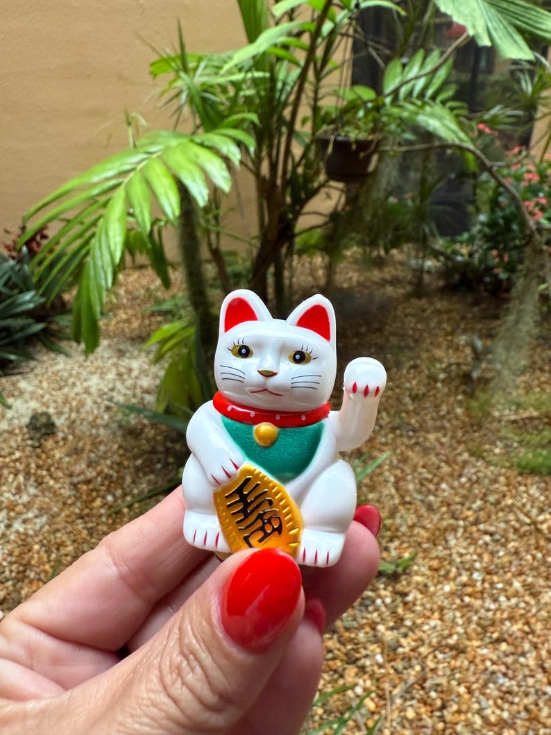 Maneki Neko Lucky Cat Figurine: Japanese Good Luck Charm - Etsy