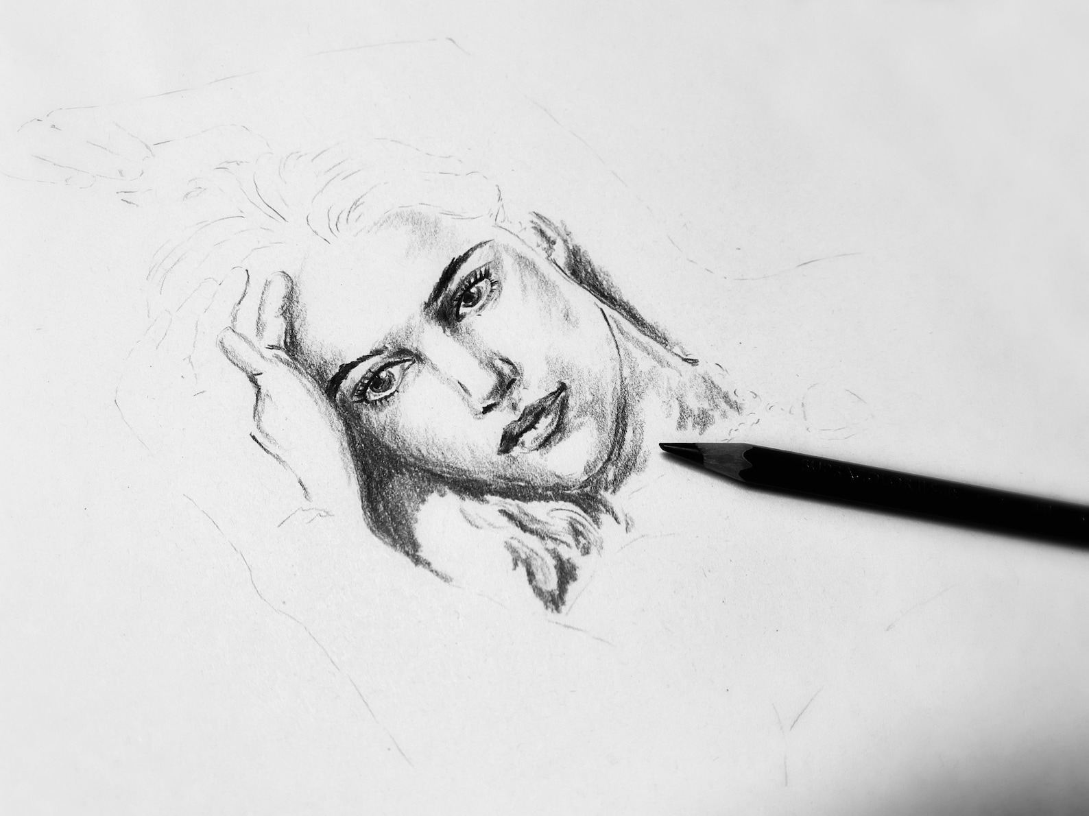 Titanic - Rose Sketch Portrait - Heart of the Ocean / Titanic - Replica ...