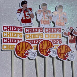 Chiefs Cupcake Toppers: Patrick Mahomes, NFL Football Decor - Etsy