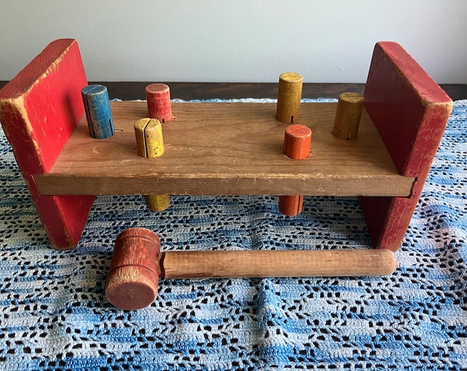 Vintage Wooden Cobbler's Bench Toy, Peg Bench, 6 Pegs and Hammer ...
