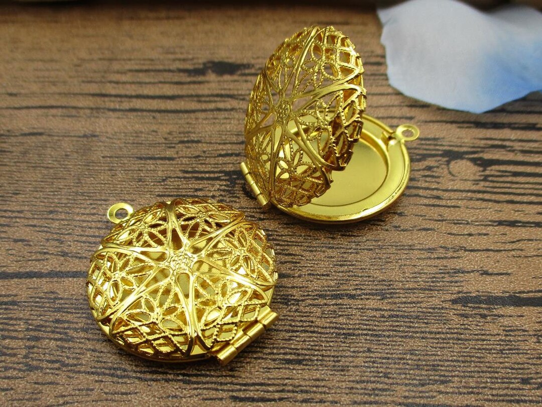 2 Round Lockets Filigree Hollow Locket Pendant ,gold Color,openable ...