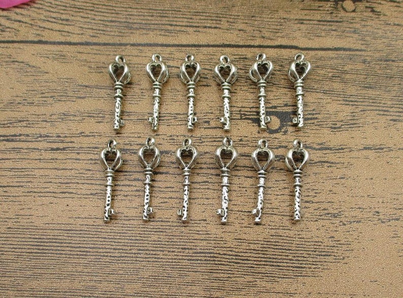 20 Key Charms Antique Silver Tone 3D Charms-rs574 - Etsy