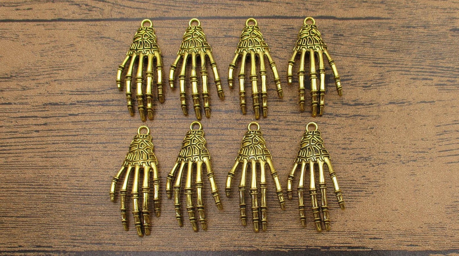 8 Skeleton Hand Charms Antique Gold Tone-rs493 - Etsy