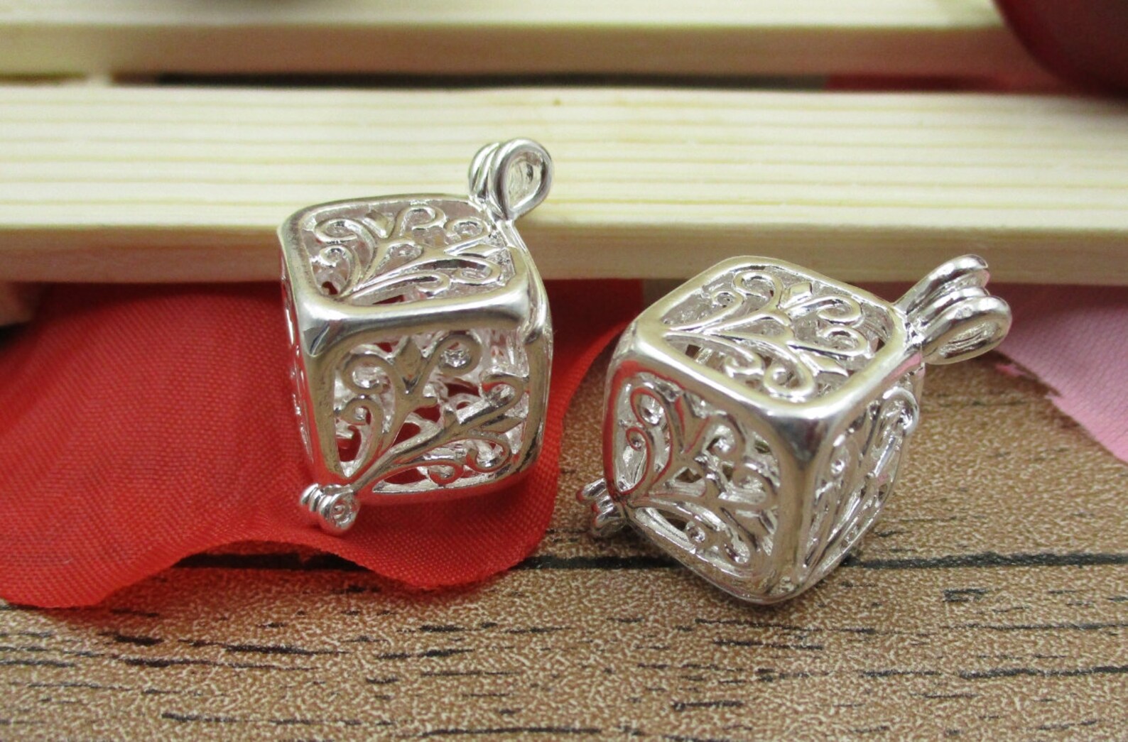 2 Cube Cage Pendant Small Cube Cage Charm for Pearls and - Etsy