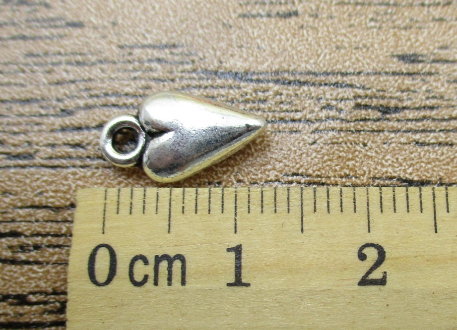 50 Heart Charmslove Pendantantique Silver Tone3d - Etsy