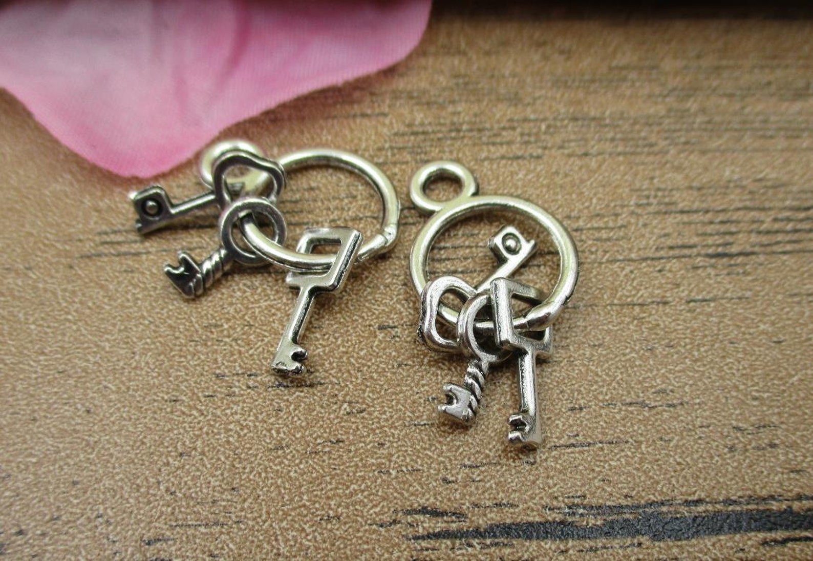 8 Bunch of Keys Charms Antique Silver Tone-rs507 - Etsy