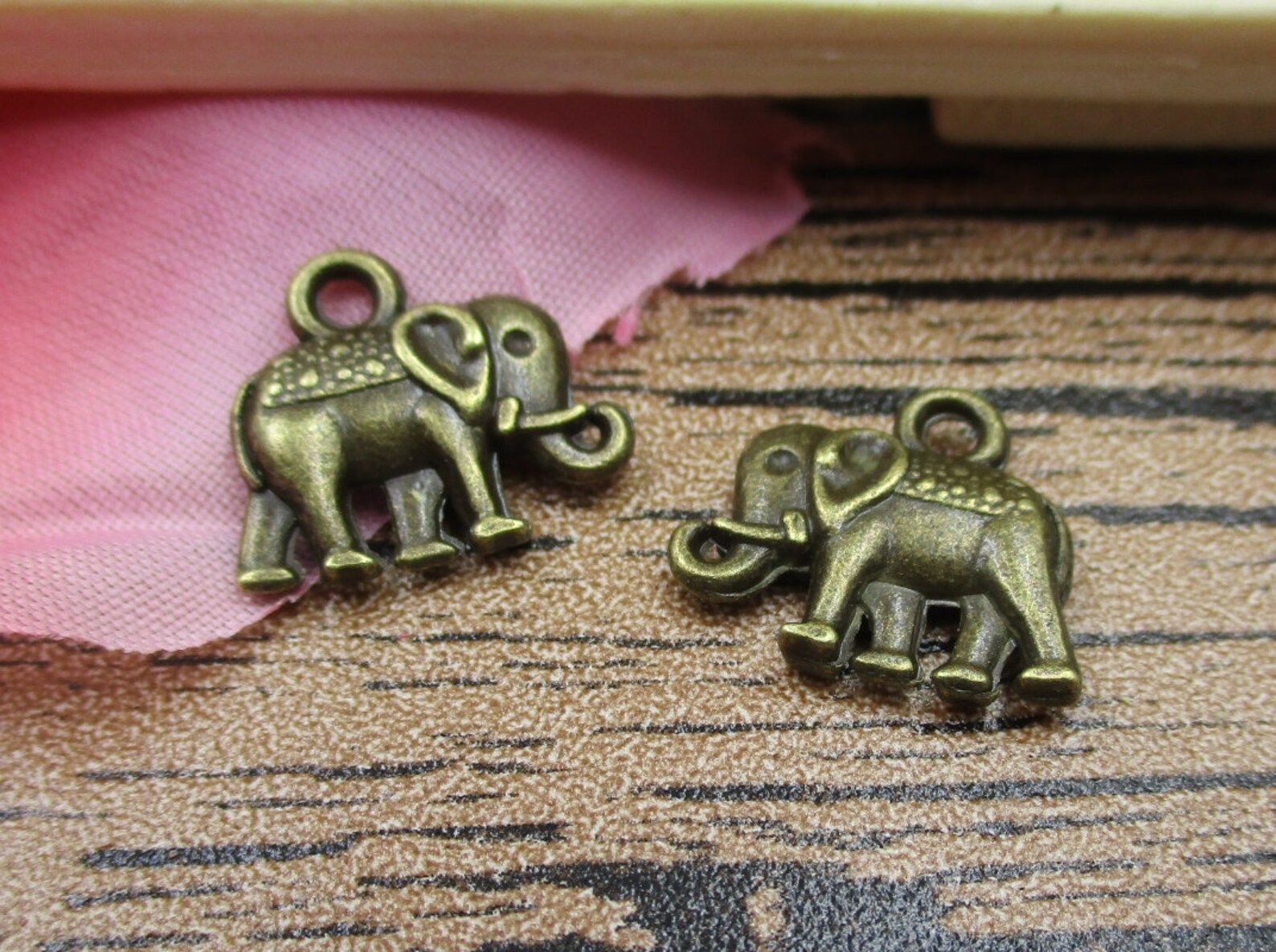30 Elephant CharmsAntique Bronze ToneDouble Sided-RS129 | Etsy