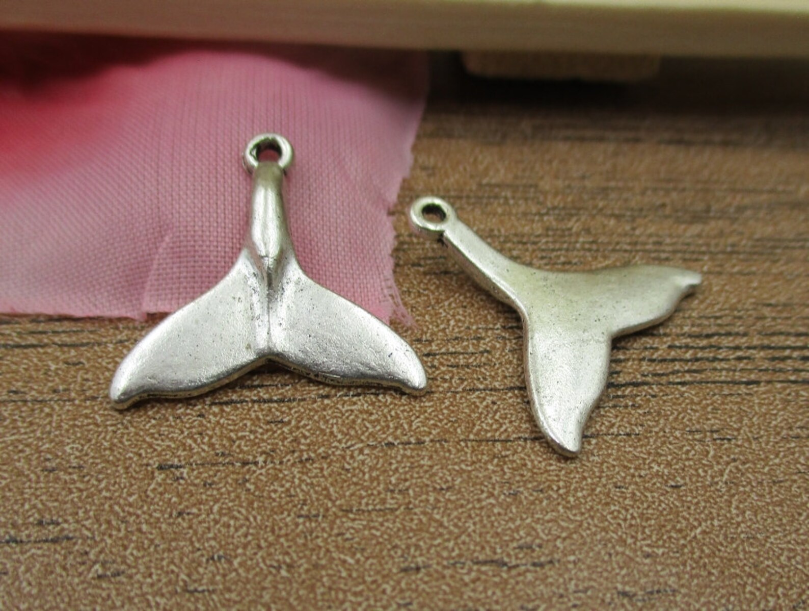 20 Whale Tail Charms,antique Silver Tone-rs374 - Etsy