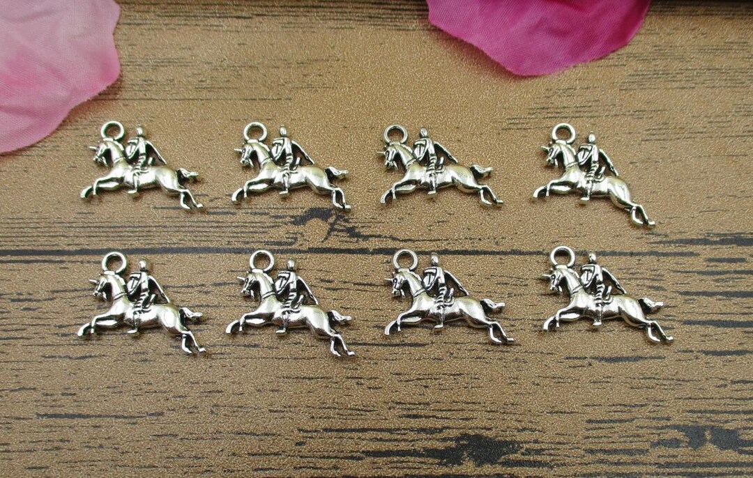 20 Knight Charms,antique Silver Tone,double Sided-rs397 - Etsy