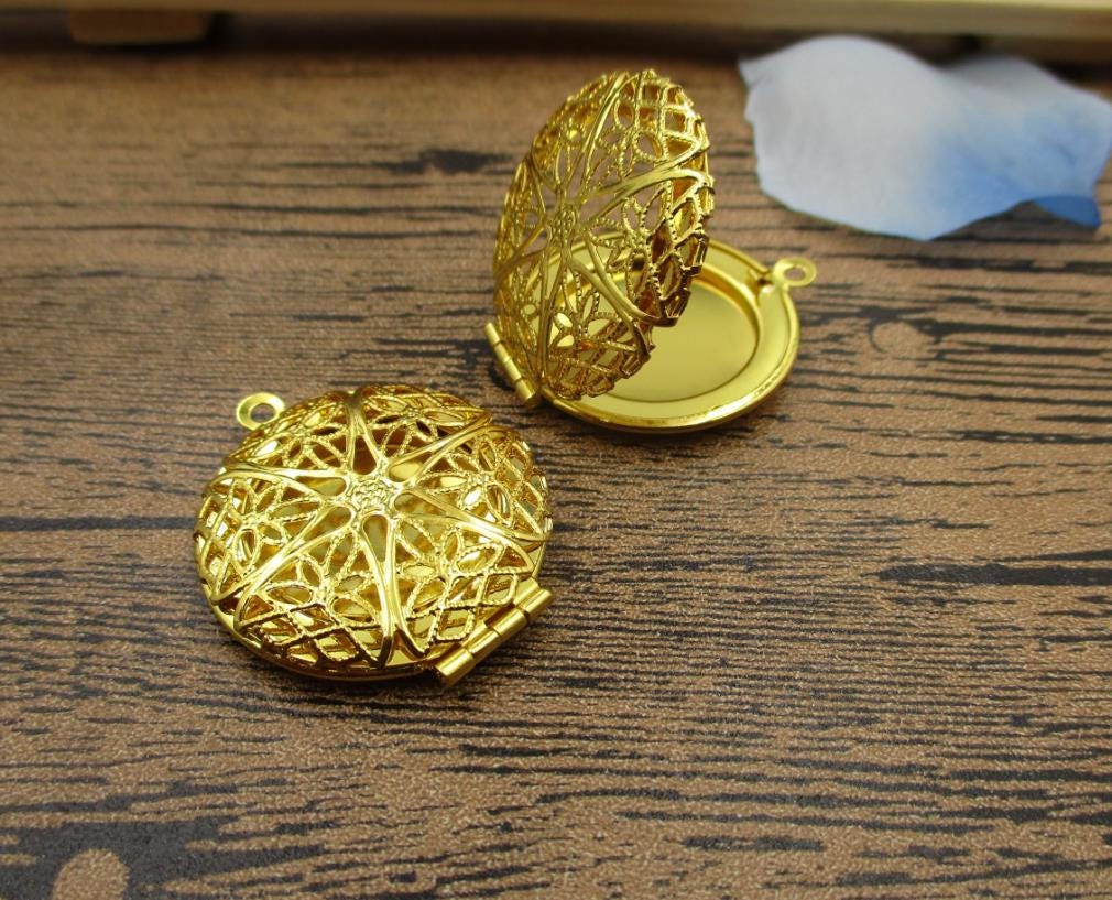2 Round Lockets Filigree Hollow Locket Pendant ,gold Color,openable ...